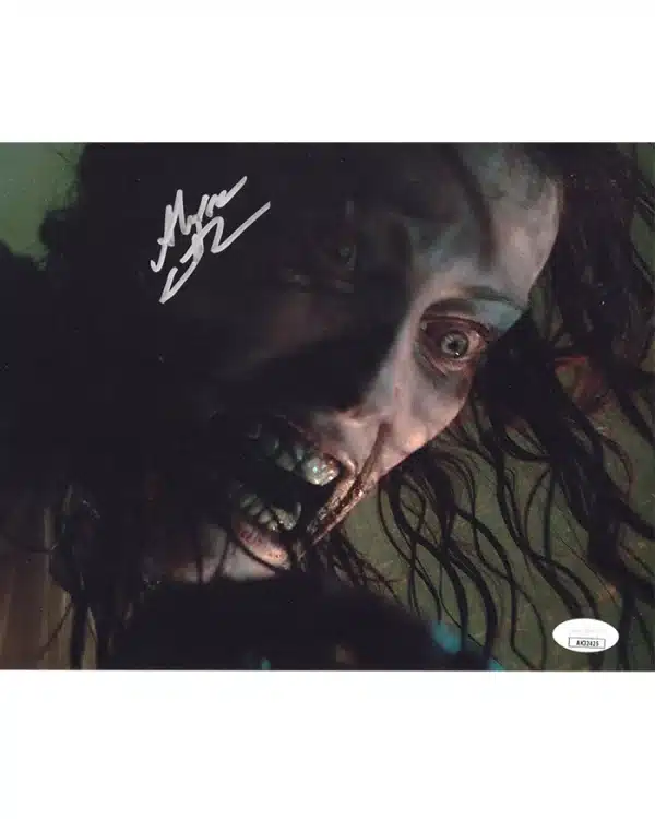 CSR Collectibles - Alyssa Sutherland signed 8×10 Photo Ellie Evil Dead Rise
